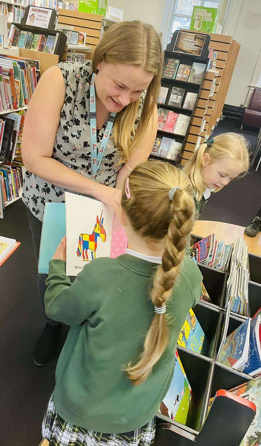 Reading Ambassadors visit to Haslingden Library for Y1 children. - St ...
